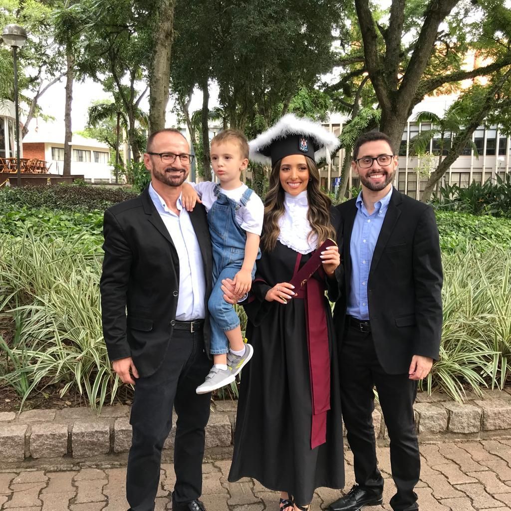 Pais solo contam desafios na criação dos filhos: “É se redescobrir“ | Nine